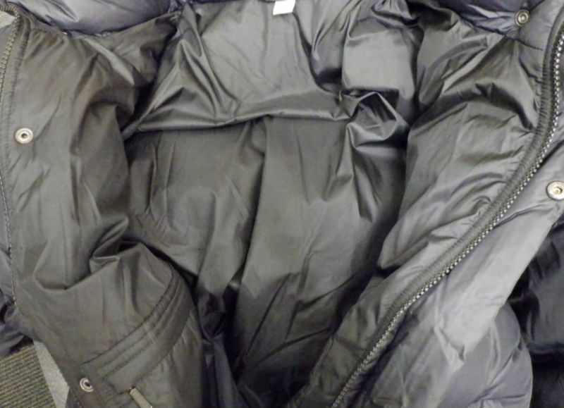 霧面 日本限定 購入價9990 uniqlo 黑色 防風 保暖 內暗袋 厚 羽絨外套 女s碼 寒流冬天 大衣 防寒 保溫 | 蝦皮購物