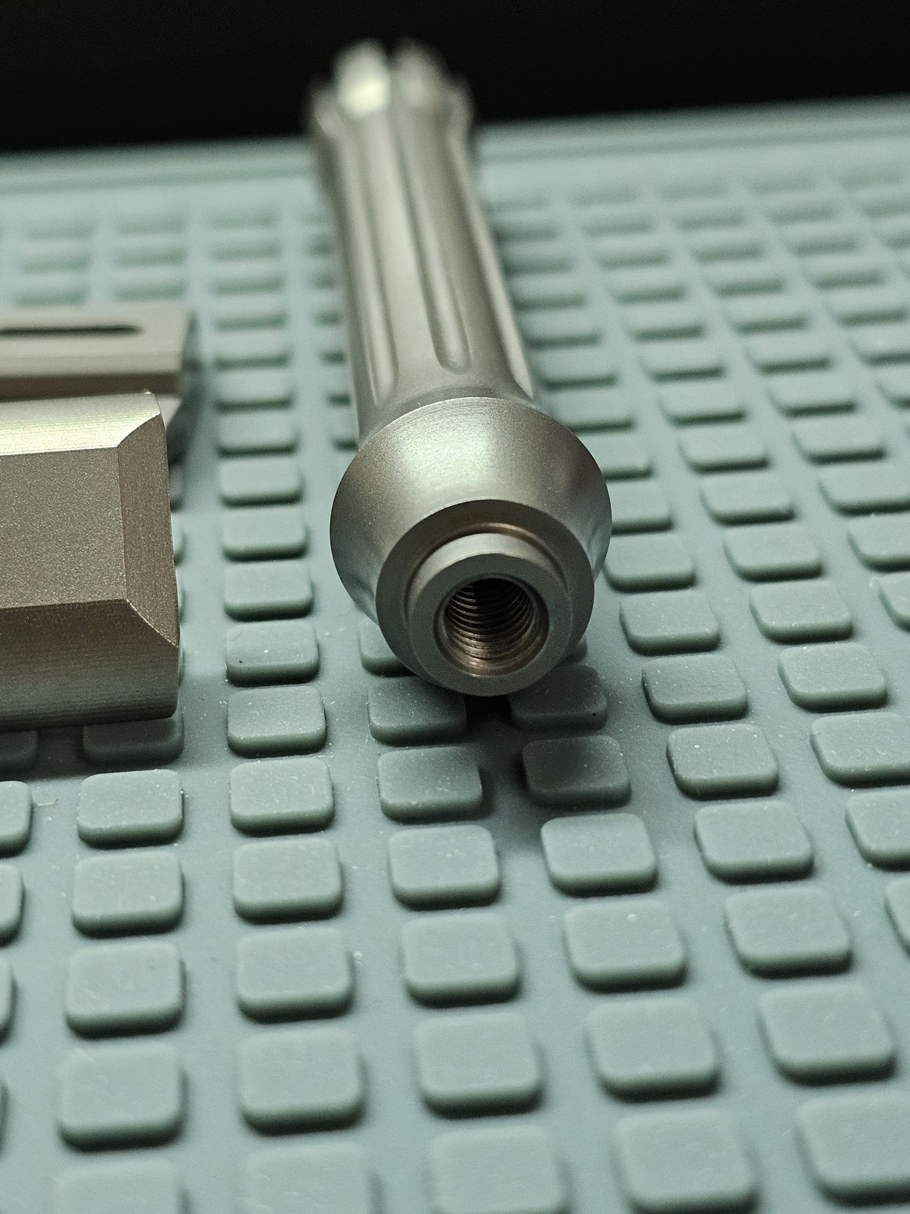 Blackland Blackbird Lite Titanium DE Safety Razor 鈦 刮鬍刀 | 蝦皮購物