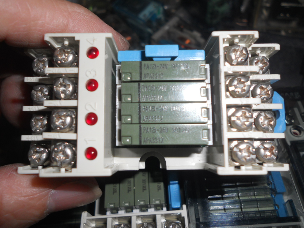 NAIS Panasonic 繼電器模組 AY33002 RT3S-24V AY34002 RT3SP1-24V | 蝦皮購物