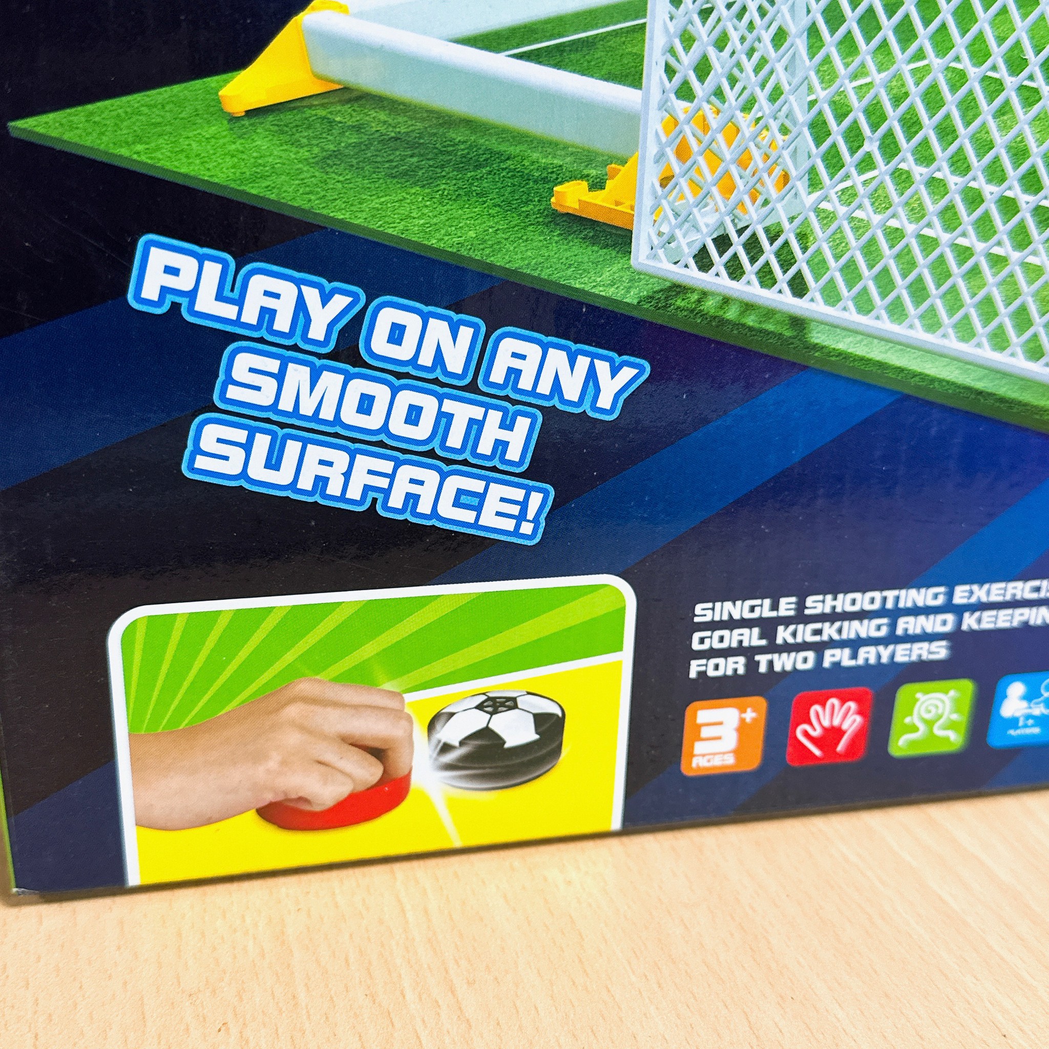 《翔翼玩具》 桌上型圍欄懸浮足球場 桌遊 漂浮足球 足球網 電動足球 室內足球 浮球 12-1287 安全標章合格玩具 | 蝦皮購物