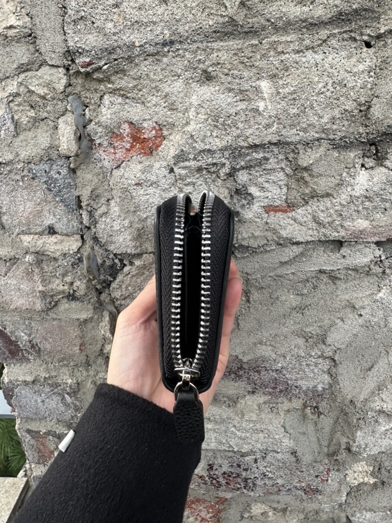 【現貨 】闆娘強推🔥 小牛皮短夾🧀 ｜正韓空運🇰🇷｜韓國 H 荔枝紋 牛皮 拉鍊 短夾 零錢包8889 | 蝦皮購物