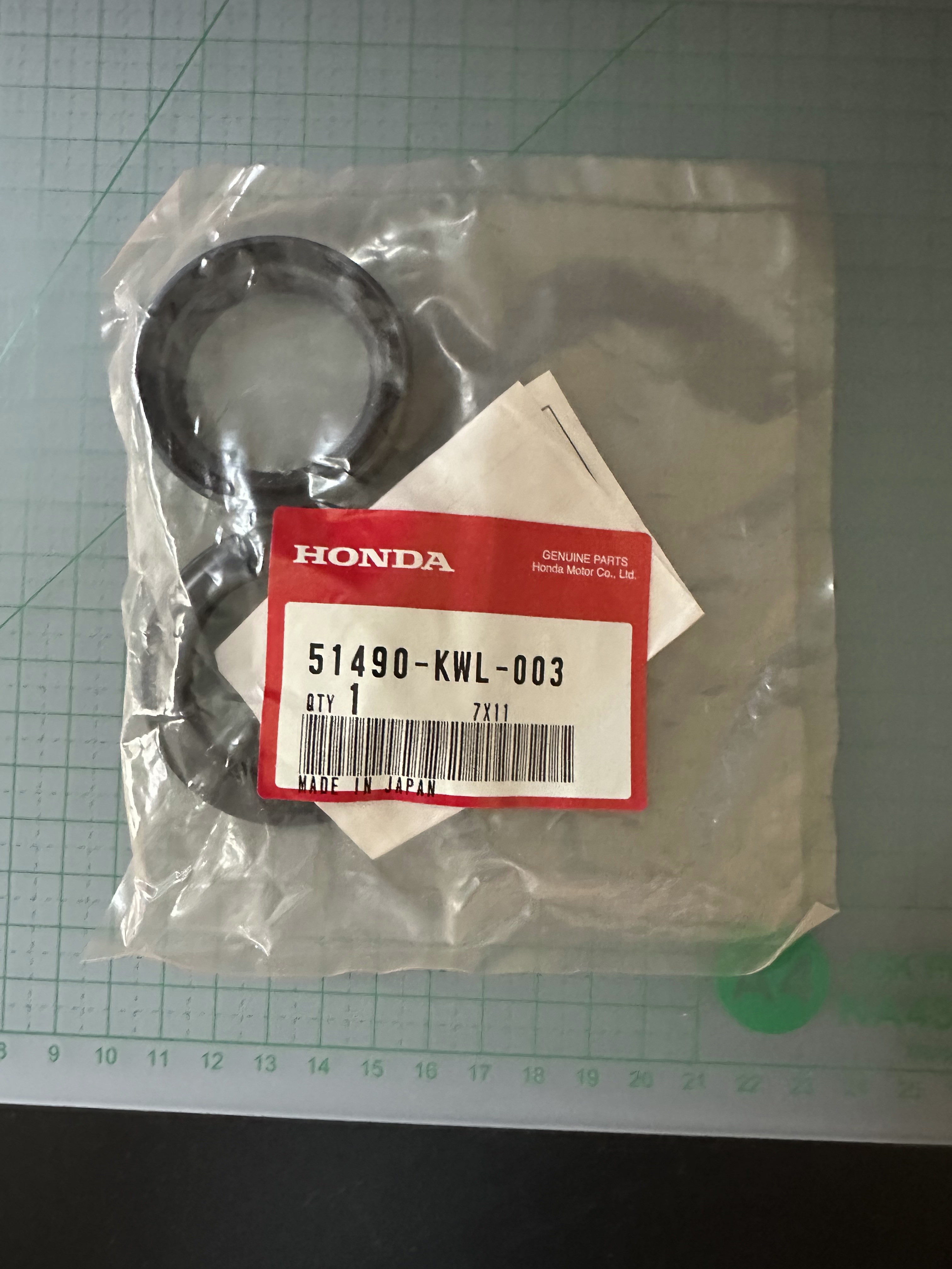 HONDA CBR250R 2011~19 CBR300R 2014 51490-KWL-003 前避震器油封組 日製 | 蝦皮購物