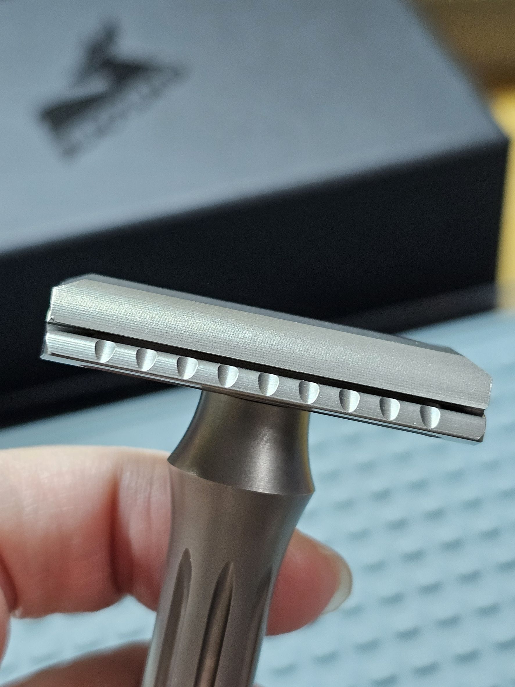 Blackland Blackbird Lite Titanium DE Safety Razor 鈦 刮鬍刀 | 蝦皮購物
