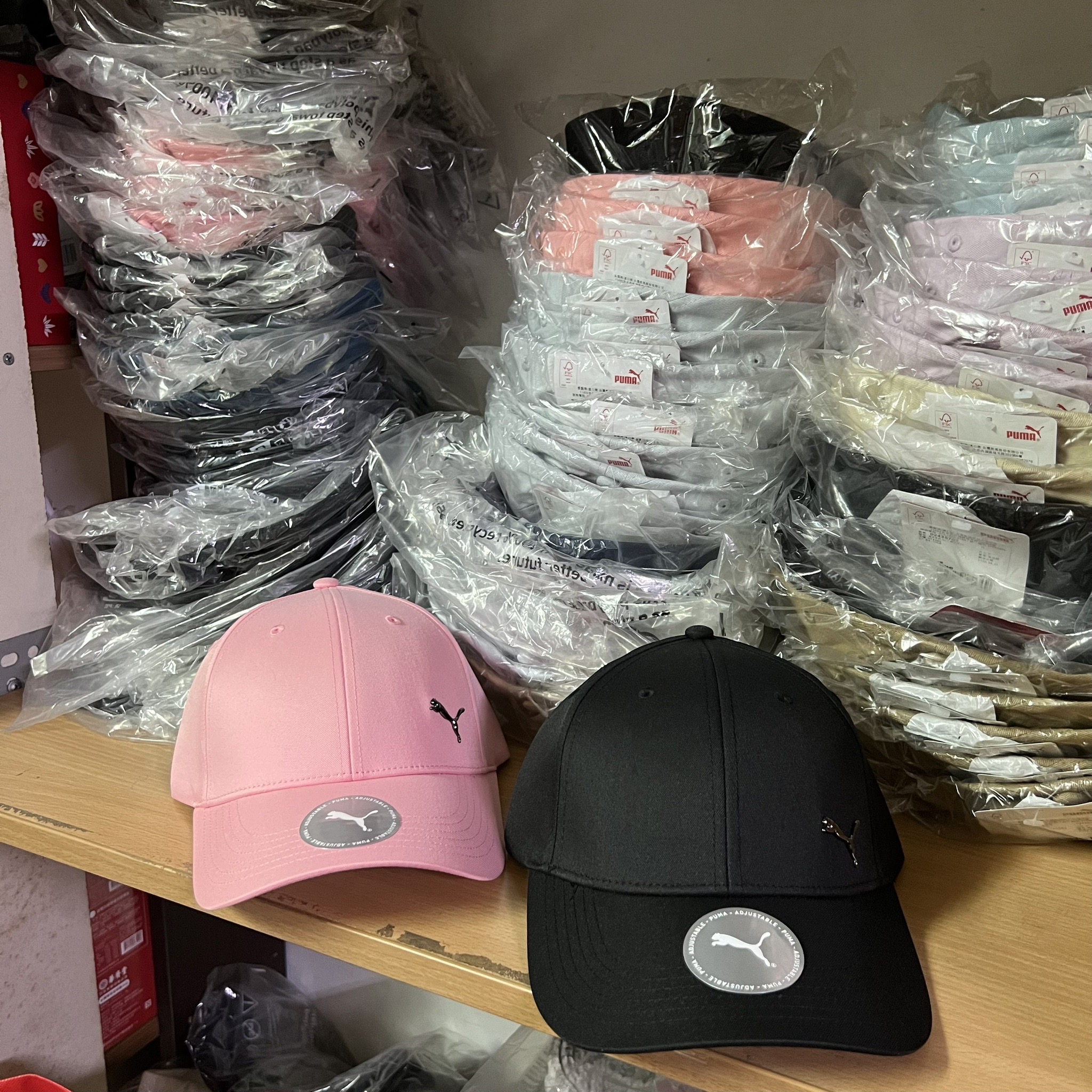 Puma 鐵豹LOGO 帽子 運動帽 老帽 遮陽帽 六分割帽 金屬LOGO 運動帽 黑 藍 紅 02126901 | 蝦皮購物