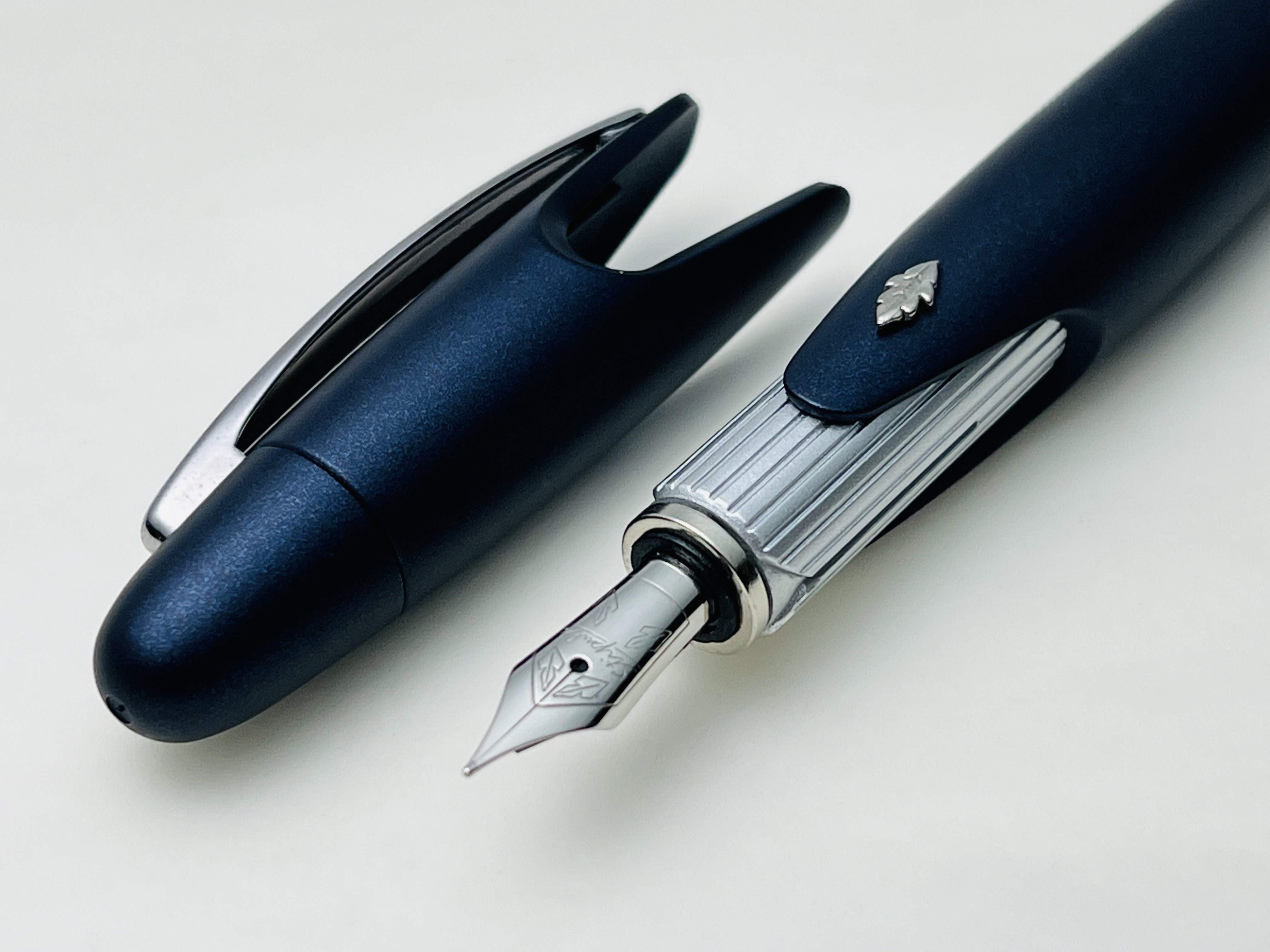 【超跑造型】義大利Stipula Speed 磁吸拔蓋 活塞式鋼尖鋼筆 | 蝦皮購物