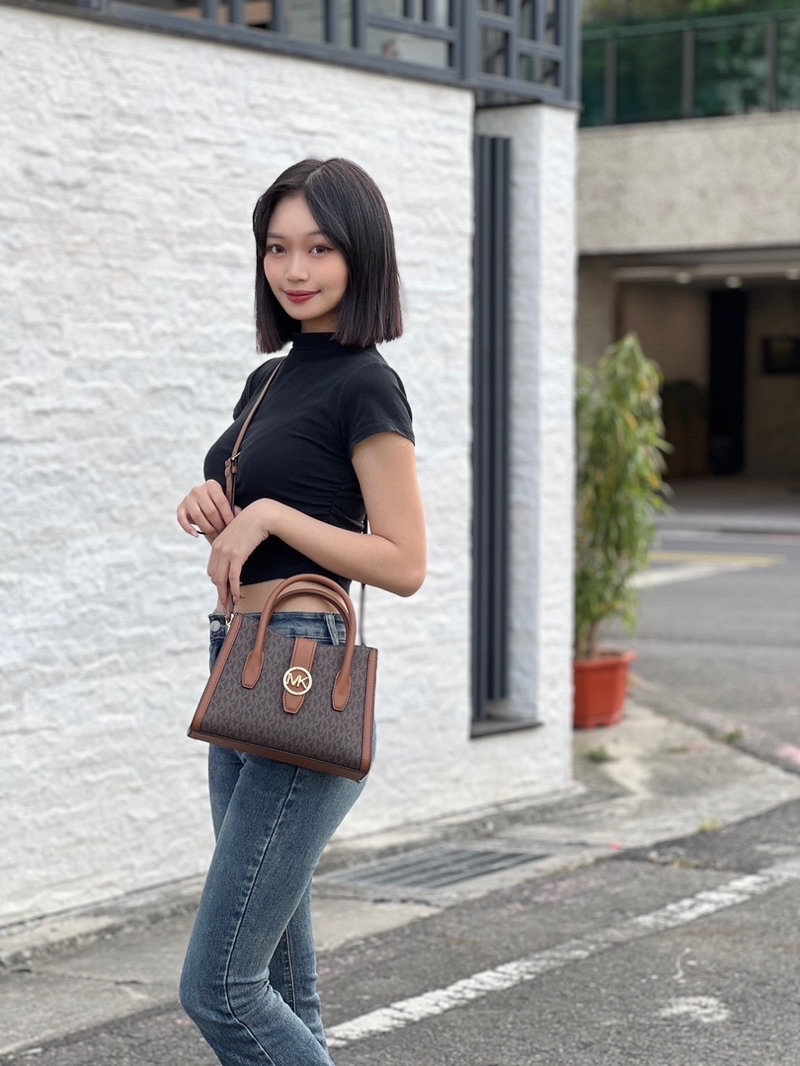 【New START精品服飾-員林】現貨 Michael Kors MK Gabby 立體圓釦 手提包 側背包 | 蝦皮購物