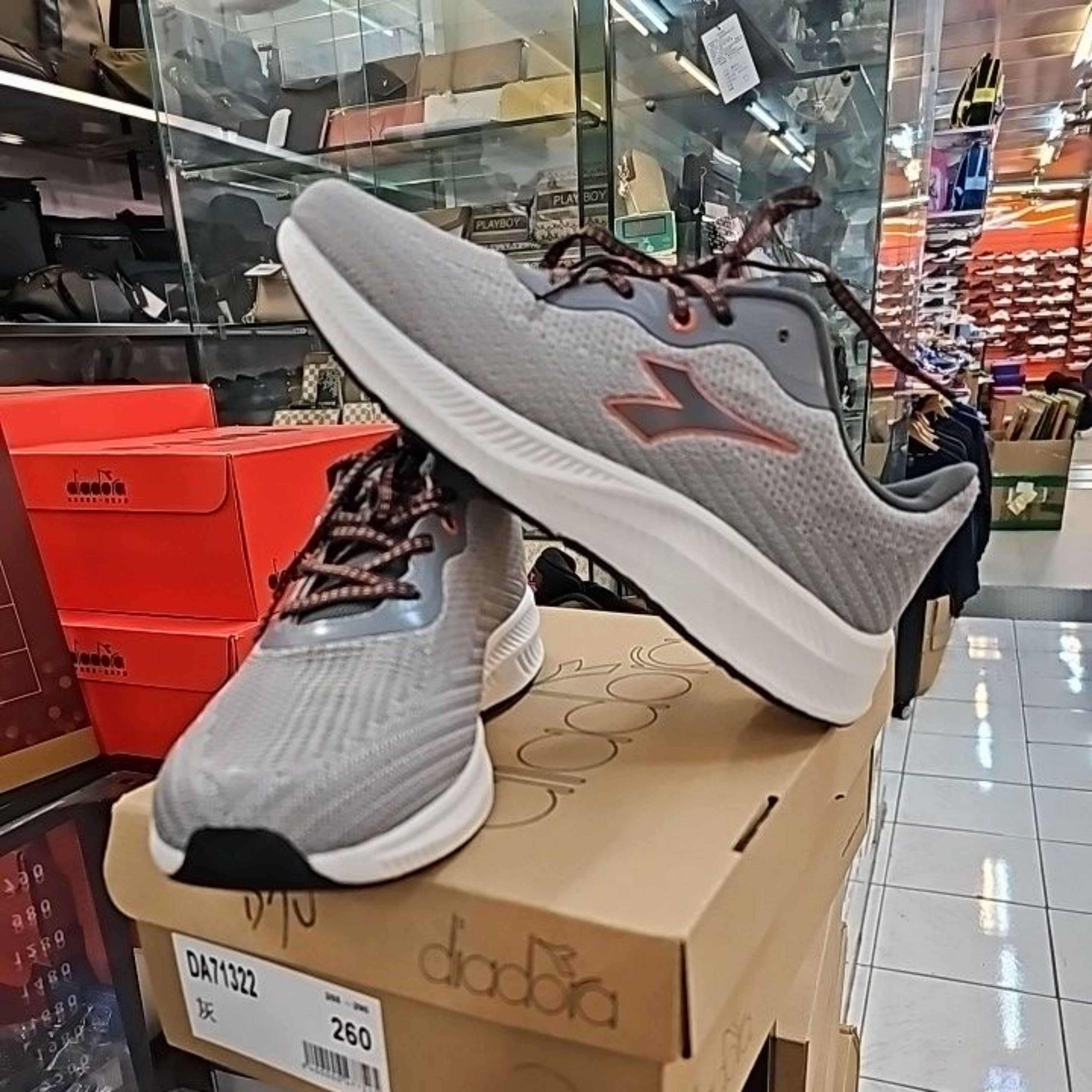 DIADORA 男鞋 輕量透氣 吸震回彈 康特杯穩定包覆 耐磨防滑慢跑鞋 DA71322 * | 蝦皮購物
