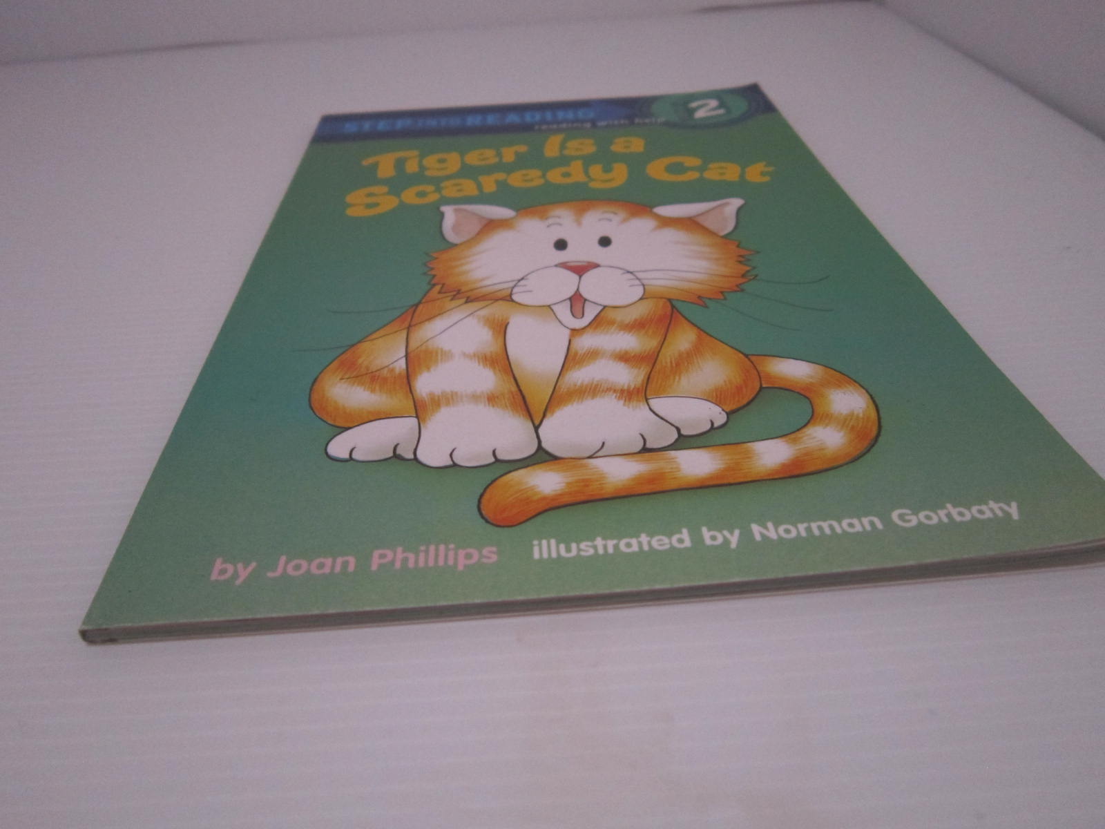 「二手書」Step into Reading 2: Tiger is a Scaredy Cat 英文讀本 | 蝦皮購物