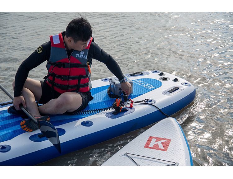 推薦 可充電槳板SUP電動推進器漿板電動魚鰭尾翼水下動力螺旋槳可遙控 fuwuwei | 蝦皮購物