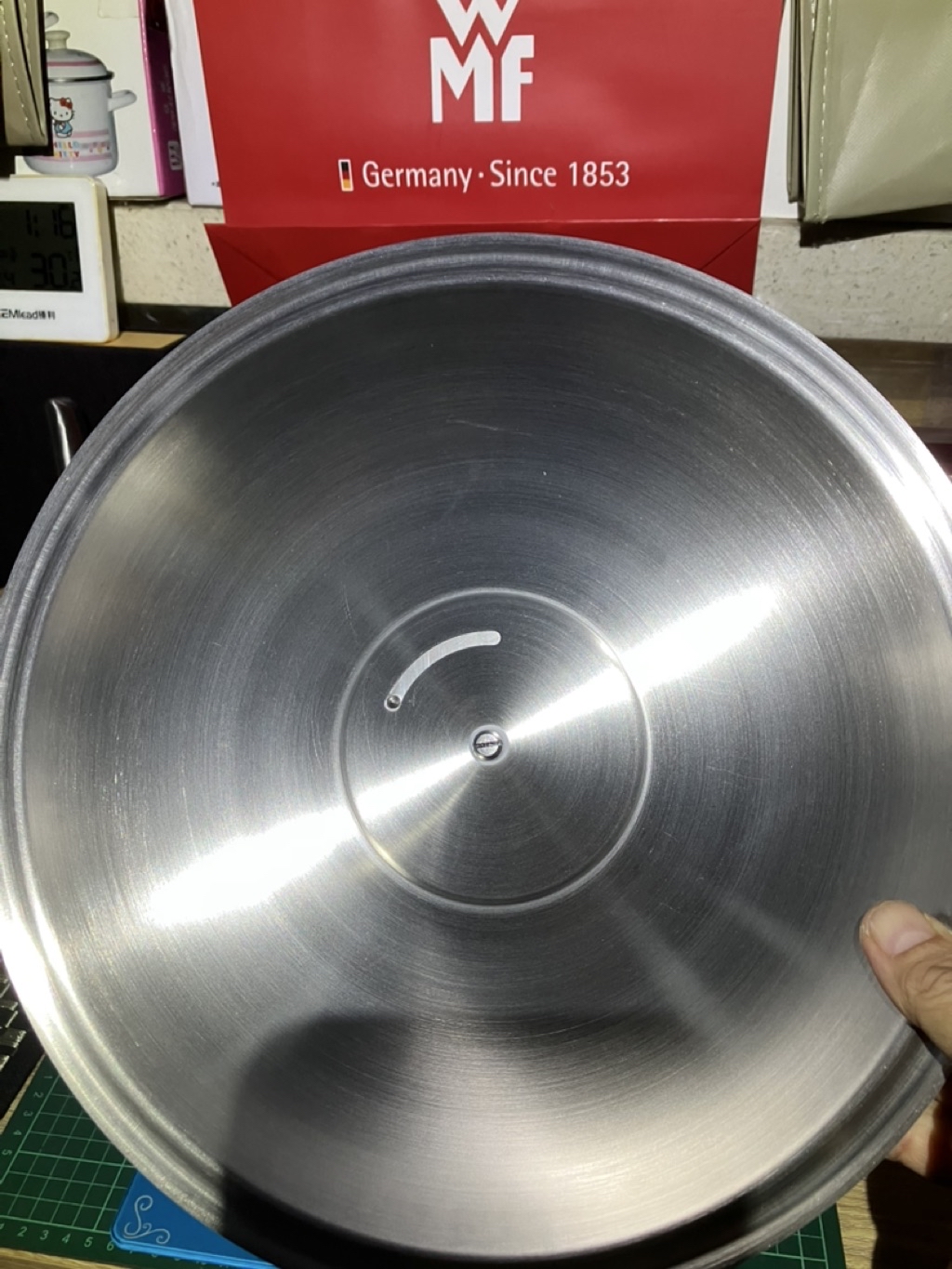 有小瑕疵（全新未使用陳列品）WMF 28cm 18-10不銹鋼中華炒鍋 Chinese stir fly wok | 蝦皮購物