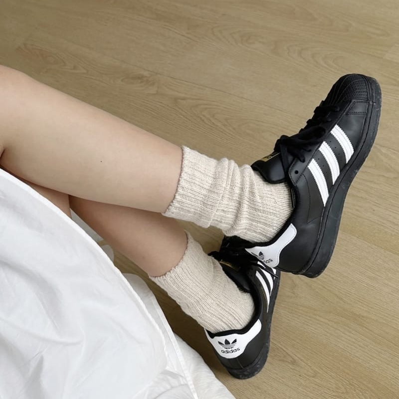 隔日到 宋語琦 ADIDAS SUPERSTAR 貝殼頭 愛迪達 三葉草 黑白 JI0079 JI3538/KK447 | 蝦皮購物