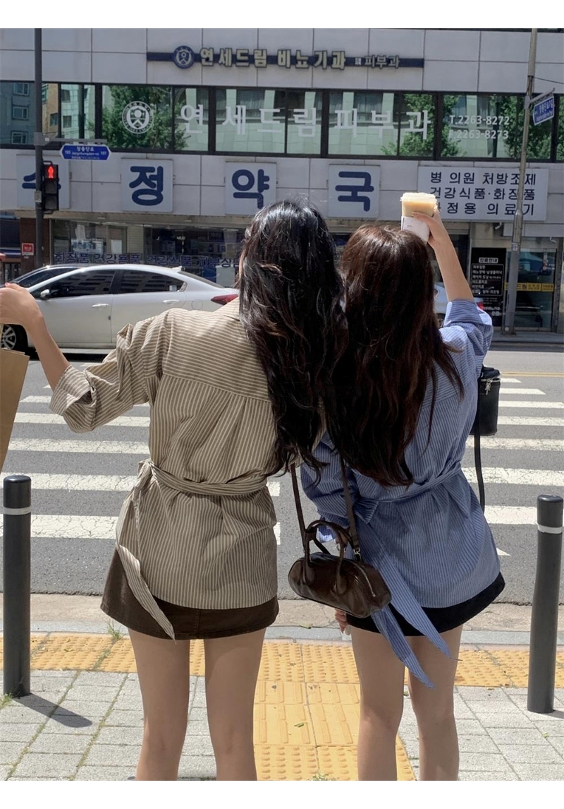 【PAPI】不規則側綁帶條紋襯衫 春夏新款韓系INS休閒百搭氣質交叉翻領上衣 長袖上衣 收腰上衣襯衣 女【1750】 | 蝦皮購物