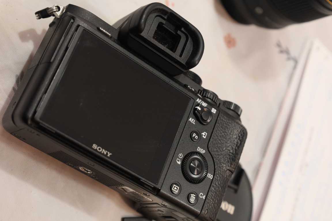 [自售] Sony A7 II (ILCE-7M2) A72 A7 Mark II 快門僅5000張 | 蝦皮購物