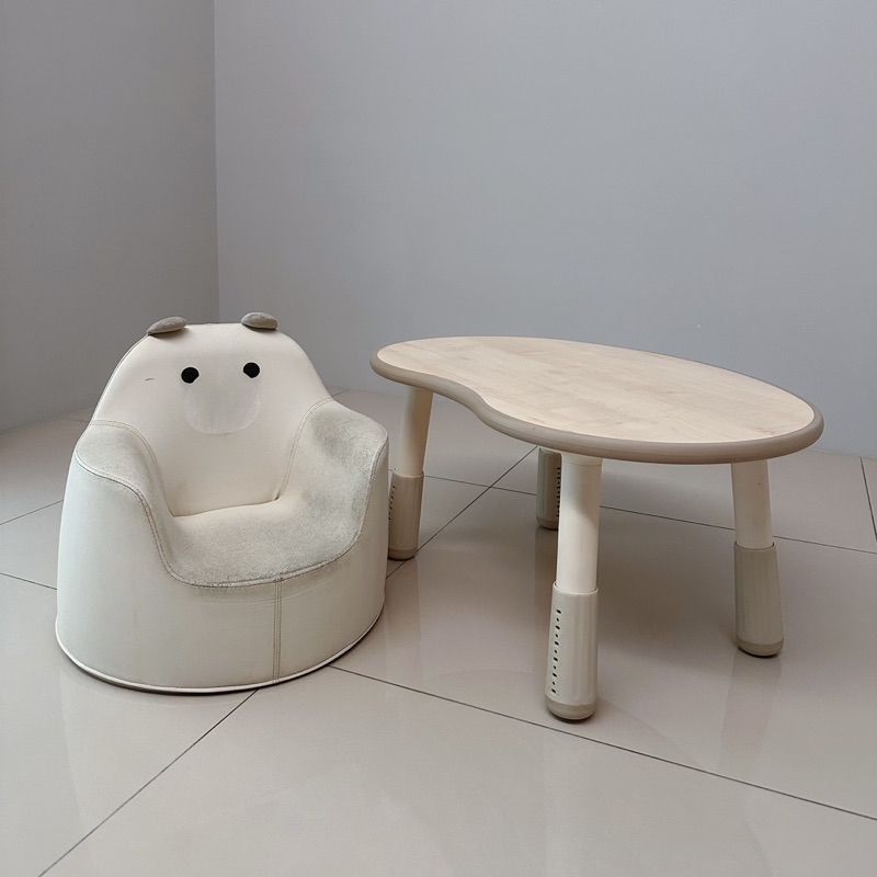 【iloom怡倫】 Herbie 幼兒800型增高式成長豌豆桌(原木色)+抱抱沙發 | 蝦皮購物