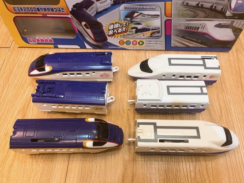 [TAKARA TOMY] Plarail 二手 E3系2000番代+E2系 絕版 新幹線 連結式樣 雙車組 | 蝦皮購物