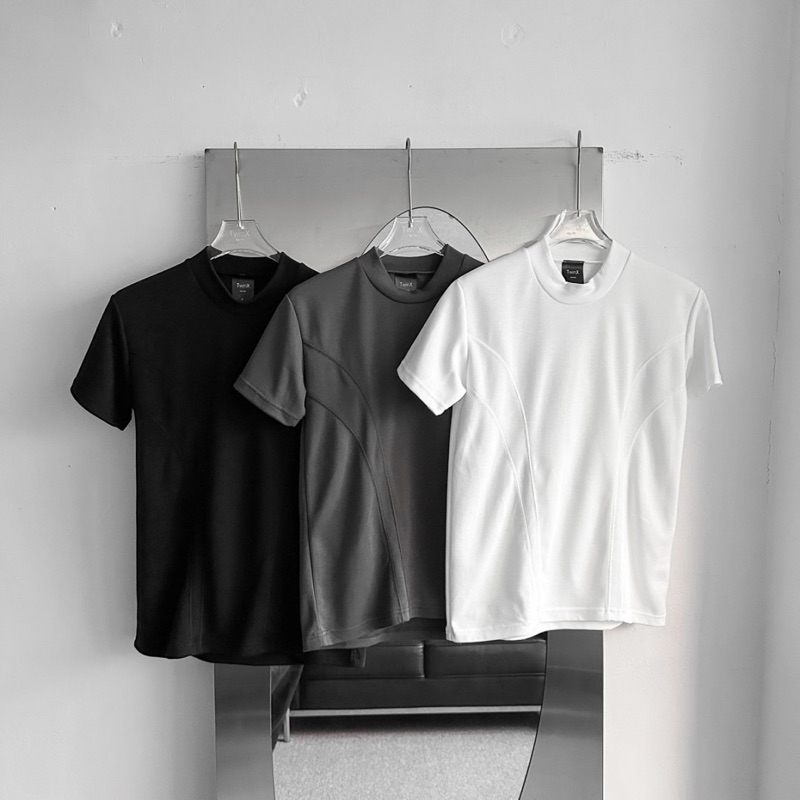 [現貨]韓國 boxy 顯壯 小高領 雙剪裁 車線 素面 合身 彈性 短T 短版 素T | 蝦皮購物