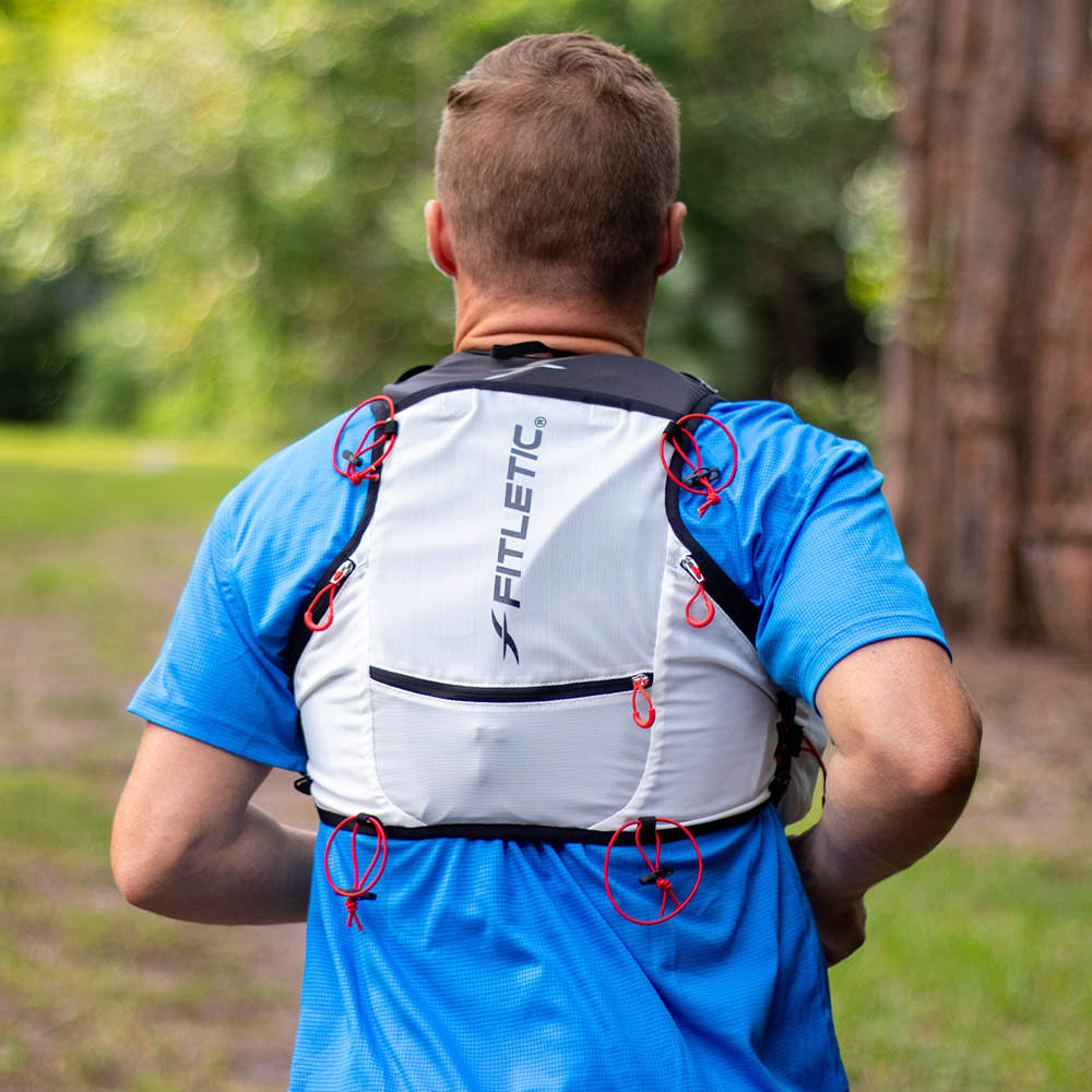 Fitletic Trail 2.5 HydraVest輕量越野跑步背心 HV32｜黑白色 (S-L) | 蝦皮購物