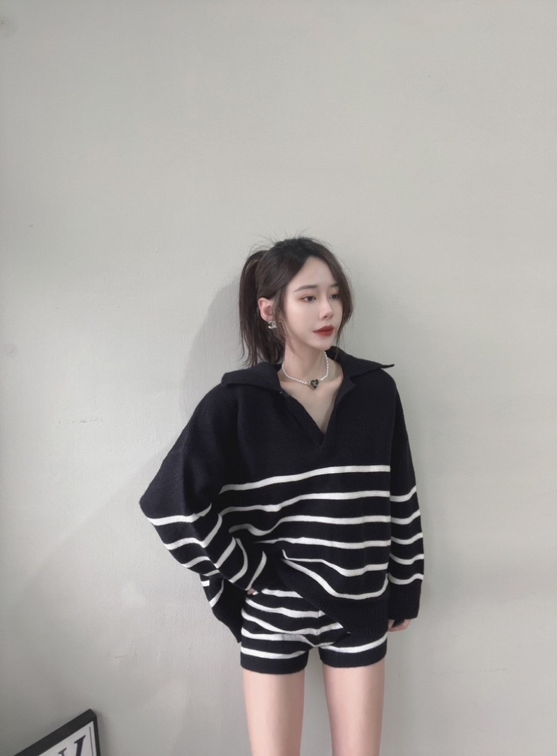 【Y.LLL】｜現貨｜厚磅翻領慵懶休閒針織上衣+短褲set 兩件式套裝 | 蝦皮購物