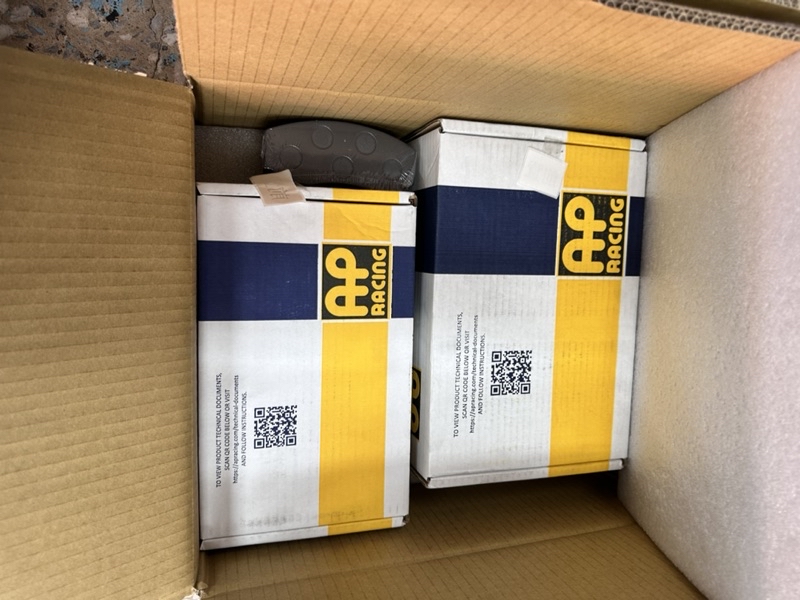 全新 AP卡鉗 AP9200 四活塞卡鉗 搭配330mm碟盤 AP Racing 對四卡鉗 | 蝦皮購物