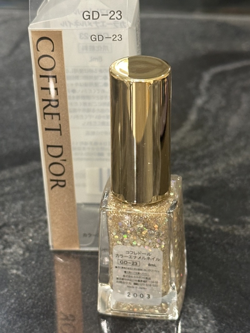 專櫃正品 Kanebo 佳麗寶 coffret d'or 光透美色指甲彩 8ml 色號GD-23現貨特價 | 蝦皮購物