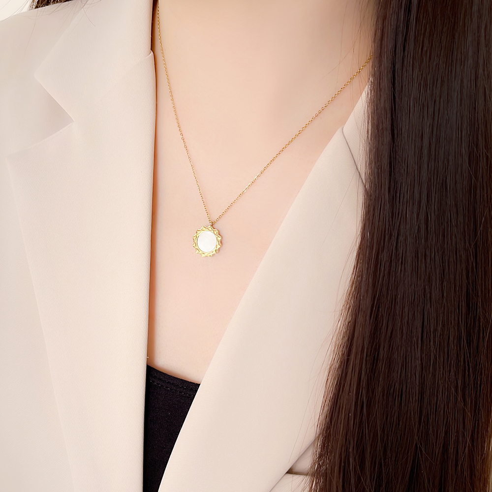 [鈦鋼.項鍊] 太陽貝殼石鈦鋼項鍊【UME】洗澡可戴 鎖骨鏈/頸鍊/鈦鋼項鍊/鍍18K金 | 蝦皮購物