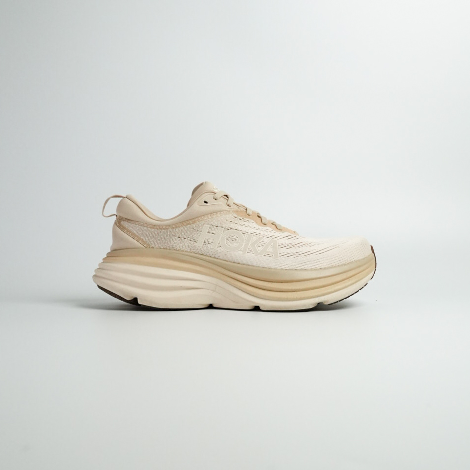 『二手』HOKA ONE ONE 慢跑鞋 Bondi 8 沙色 奶茶 休閒鞋 1123202-SHF | 蝦皮購物