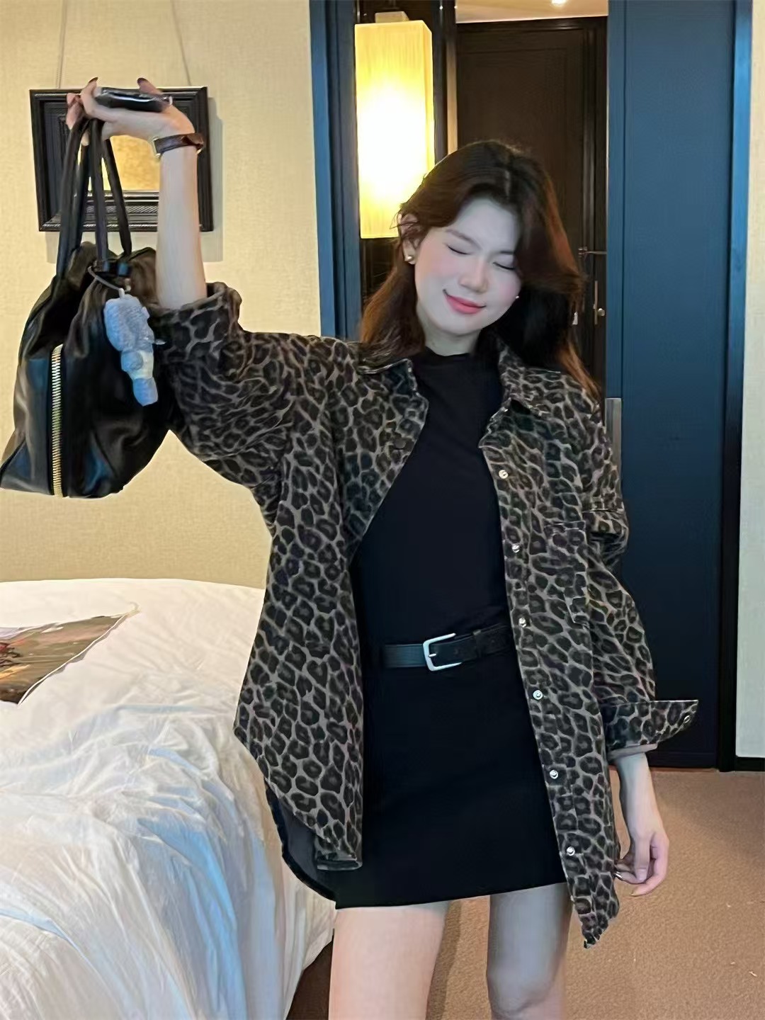 【太妮絲LE115】現貨 豹紋牛仔外套 豹紋外套 牛仔外套 厚磅 高級感 檸檬家 夾克外套 冬天女裝 | 蝦皮購物