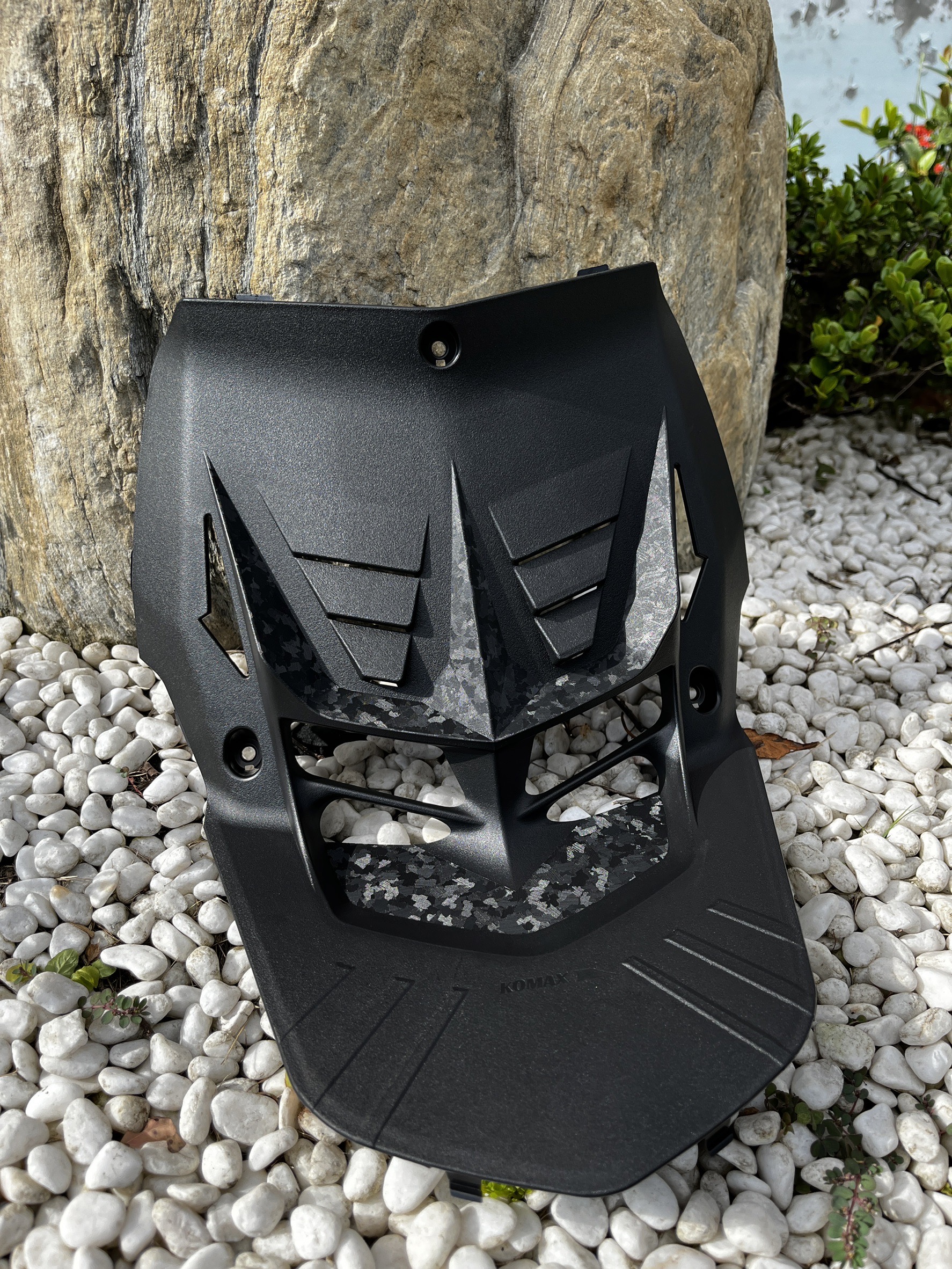 KOMAX SYM DRG BT 二代龍 立體碳纖維散熱胸蓋 六代戰胸蓋 造型胸蓋 引擎導風胸蓋 六代勁戰 機車改裝 | 蝦皮購物