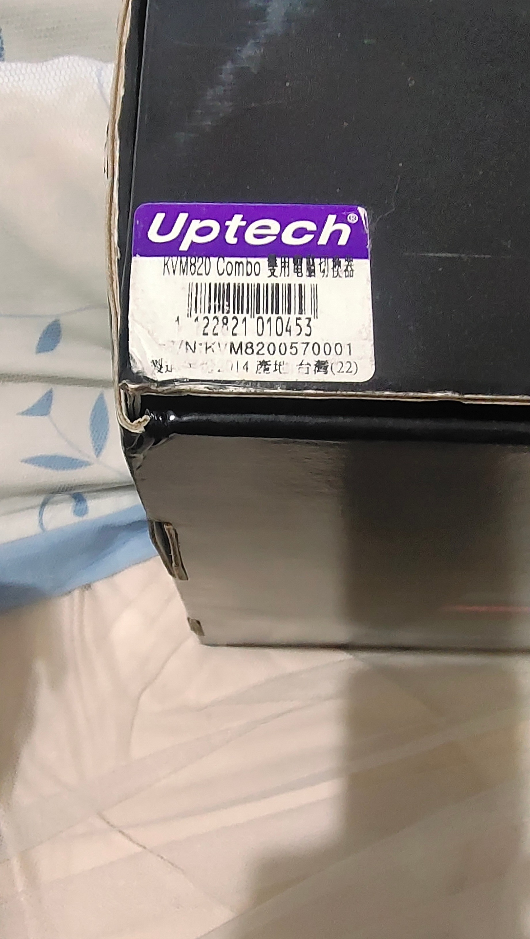 福利品二手賣Uptech KVM820雙用電腦切換器8埠8口8進PS/2&USB共用鍵盤滑鼠螢幕VGA機架型具熱插拔休眠 | 蝦皮購物