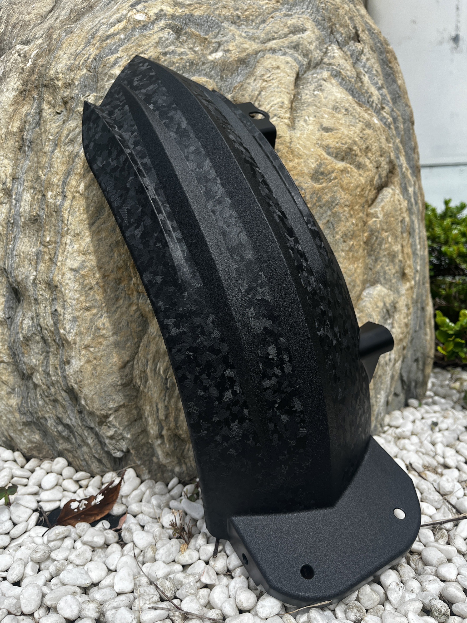 KOMAX DRG BT drg 二代龍 MMBCU 卡夢碳纖維 後內土除 擋泥板 後輪擋泥板 後輪上蓋 後輪蓋 擋泥 | 蝦皮購物