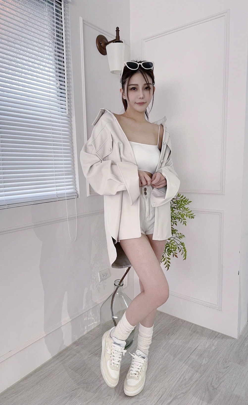 【Rina.space】韓系長版腰帶皮質襯衫外套/皮質外套/皮外套/可當洋裝或外套/必備款皮襯衫外套/百搭單品 | 蝦皮購物