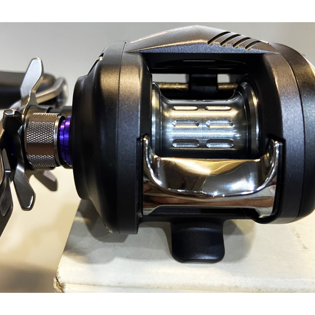 全新品 DAIWA 呆瓦 大和公司貨 PX68L SPR 左捲梭型小烏龜 正日本製 絕版美品 | 蝦皮購物