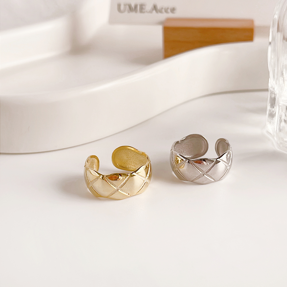 [全純銀.戒指] 寬版菱格戒指【UME】S925純銀戒指 菱格紋戒指 寬版戒指 | 蝦皮購物