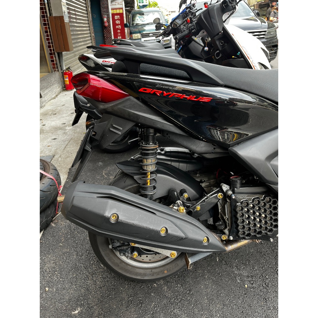 【翔好機車】勁戰六代 後土除 FORCE 2.0 後輪內土除 Augur 內土除 水冷 BWS NMAX KOMAX | 蝦皮購物