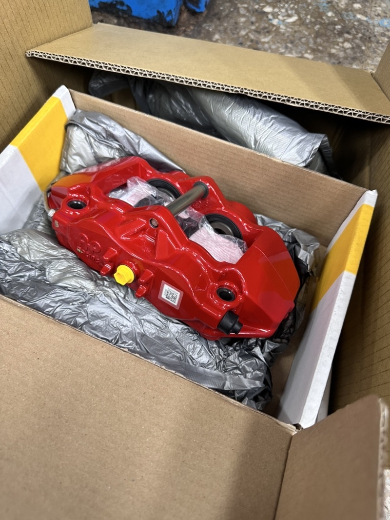 全新 AP卡鉗 AP9200 四活塞卡鉗 搭配330mm碟盤 AP Racing 對四卡鉗 | 蝦皮購物