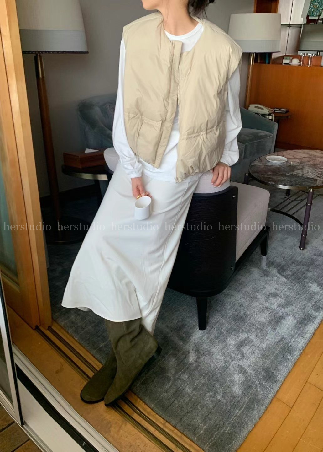 🔥黑現貨 HERStudio韓國代購 高品質簡約無領鴨絨背心(2col) | 蝦皮購物