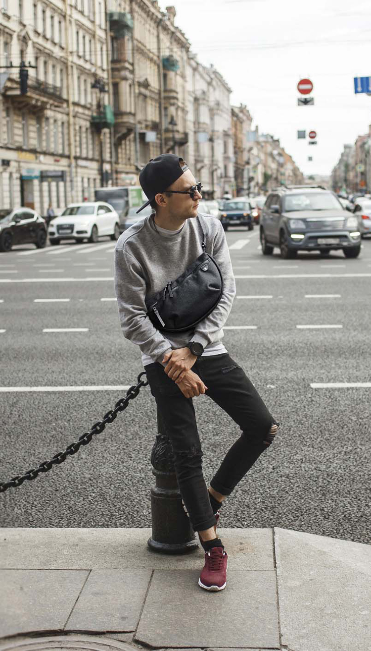 現貨 ️有發票【ASTERISK】日本機能包 船型斜背包 B5側背包 耐磨旅遊包 月亮包 胸包 單肩包【2-280】 | 蝦皮購物