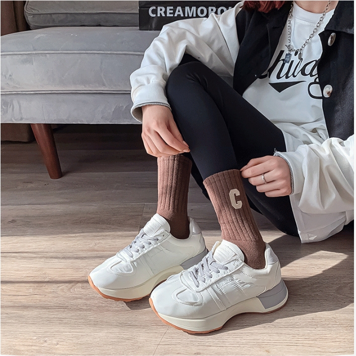 日系🔥秒出【台灣公司現貨】字母中筒襪 字母C字襪 襪子 長襪 可愛字母襪 中筒襪 棉襪 女襪 素色襪 短襪 學生襪 絲襪 | 蝦皮購物