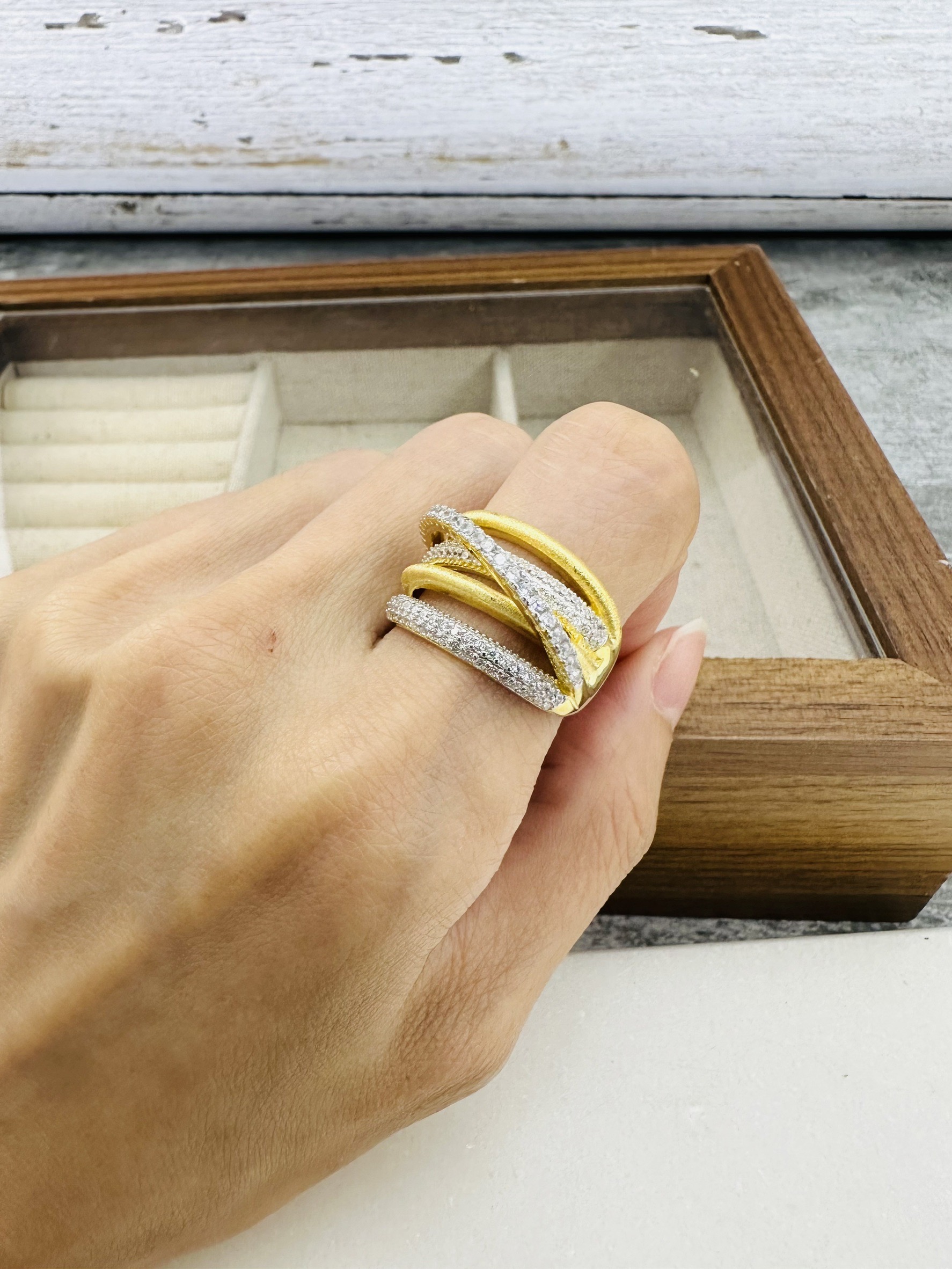 現貨 全925純銀．義大利拉絲工藝多層交織鑲鑽線條戒指 輕奢華 正韓 純銀戒指 富婆感 東大門 不過敏 | 蝦皮購物