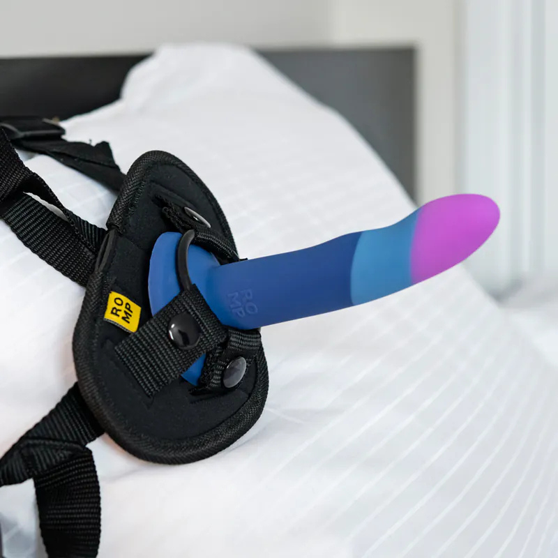 【德國 ROMP】Piccolo 5吋矽膠陽具含穿戴褲「 總代理公司貨」穿戴式按摩棒 女同穿戴褲 | 蝦皮購物