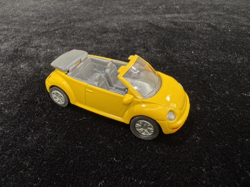 二手正版 Siku 福斯 Volkswagen VW Beetle Cabrio 黃色敞篷金龜車模型玩具 合金車 | 蝦皮購物