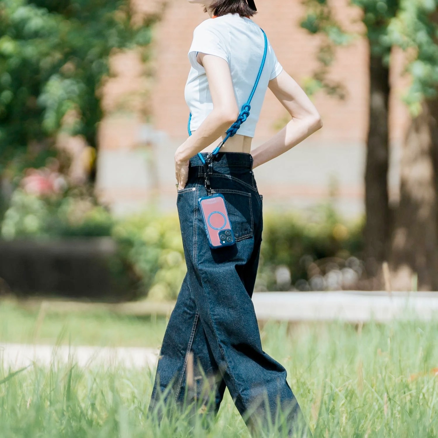 Bitplay｜8mm 掛繩背帶 可調節 側背固定片 固定卡片 吊繩掛片 免掛繩孔 頸掛繩 金屬扣環 超薄 不影響充電 | 蝦皮購物