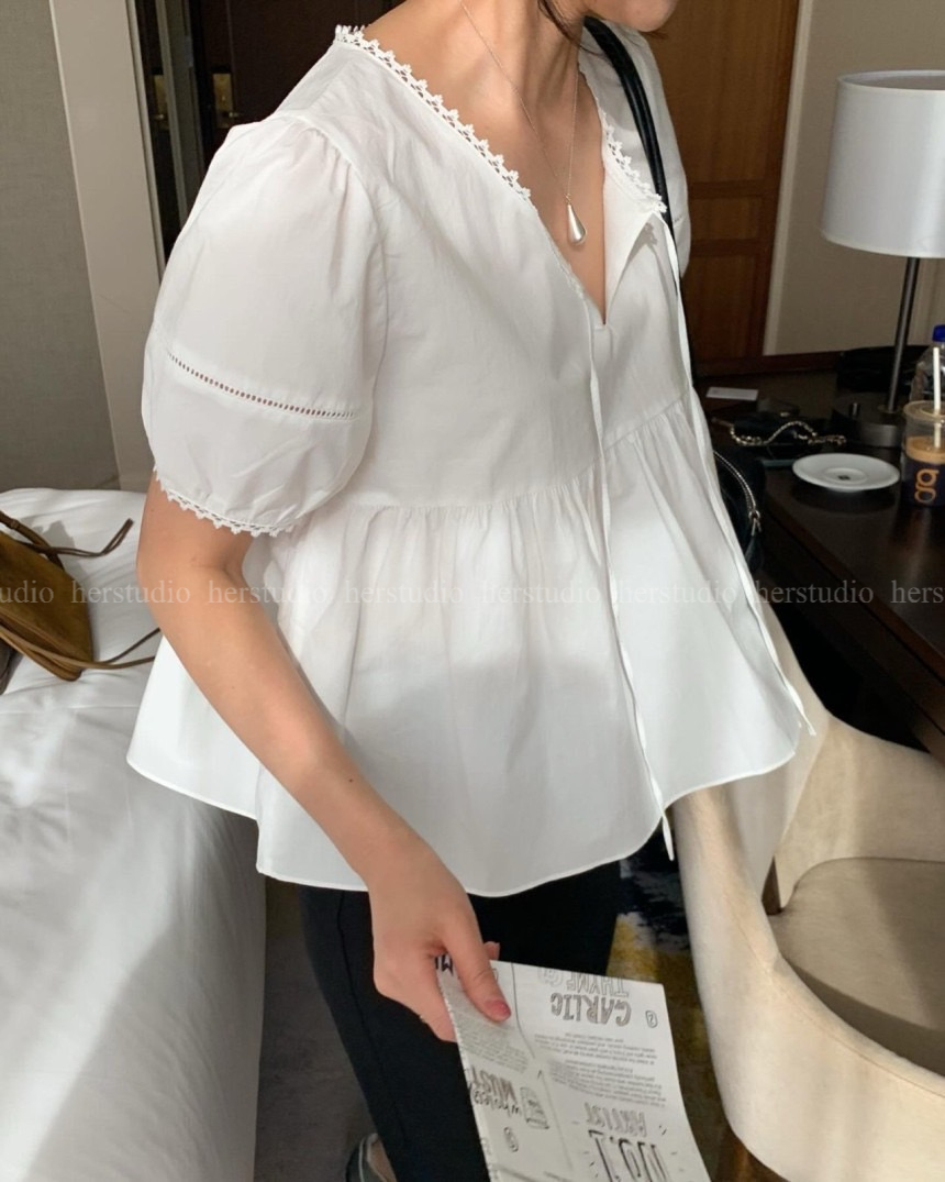🔥黑 現 HERStudio韓國代購 氣質蕾絲傘擺造型襯衫(2col) | 蝦皮購物