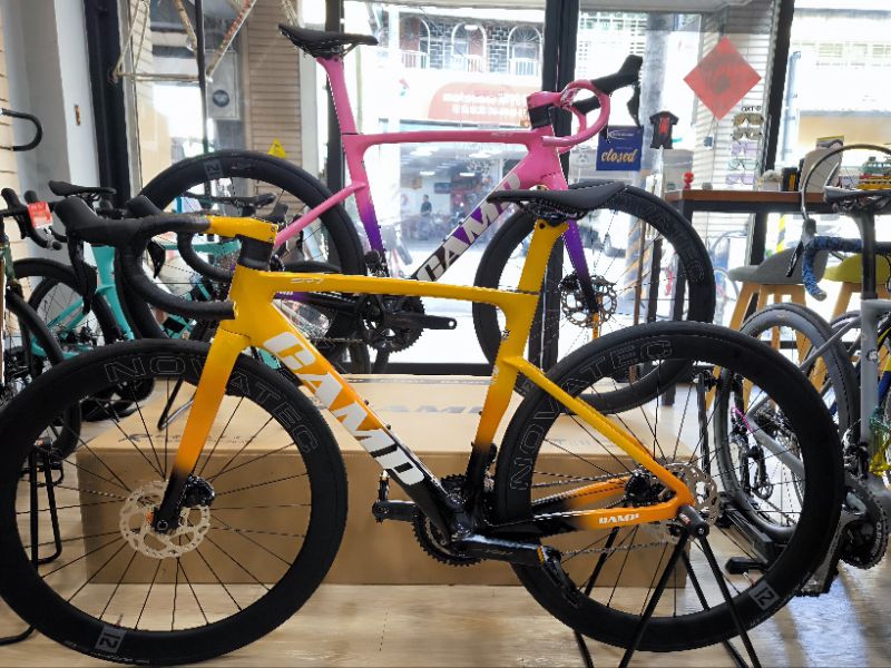 CAMP SR7 12速105電變碟煞公路車 碳板輪/碳一体把/全隱藏線/全油壓碟 台灣代理商公司貨-進化單車 | 蝦皮購物