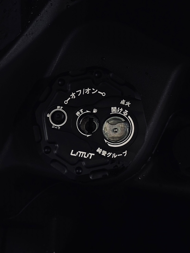 【極限開發】純愛日文鎖頭蓋 SYM JETSL SR 曼巴 DRG Yamaha勁戰FORCE 2.0 kymko 光陽 | 蝦皮購物