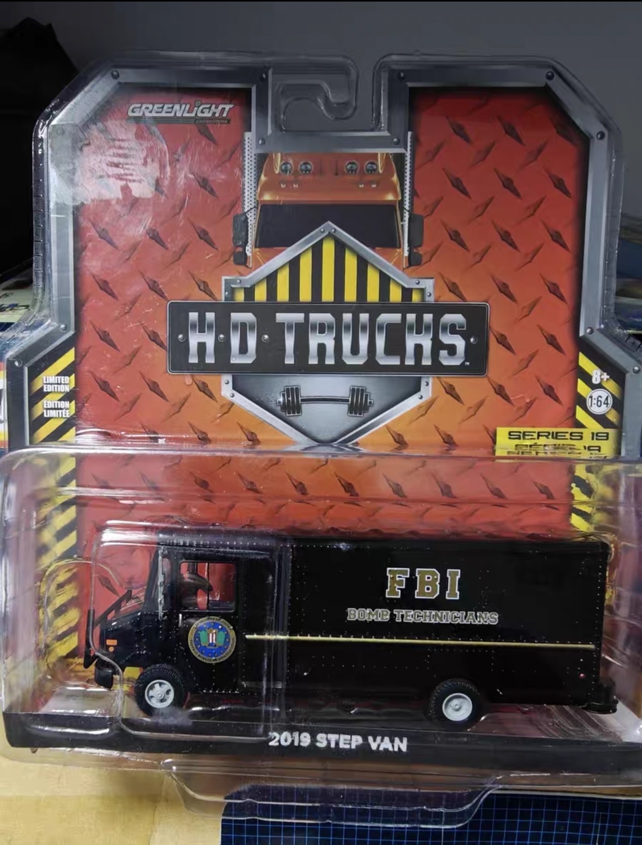 596 雪佛蘭 1：64 Van AMR 急救車 FBI 警車 模型 紐約 綠機 Step Van FBI | 蝦皮購物