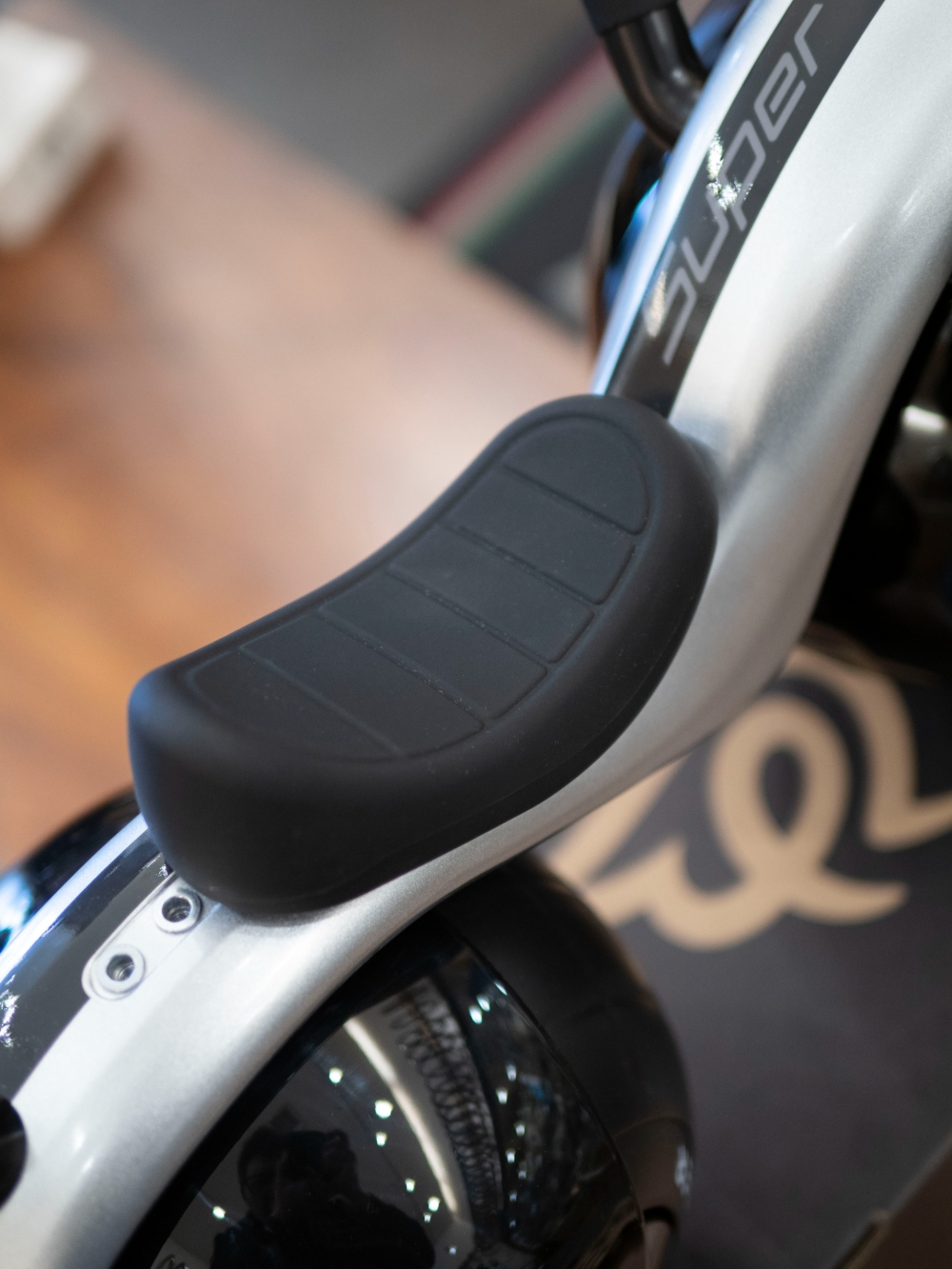 英國 Early Rider Super Velio 鋁鎂合金小滑步車 10-24M 週歲禮 > BIKEfun拜訪單車 | 蝦皮購物