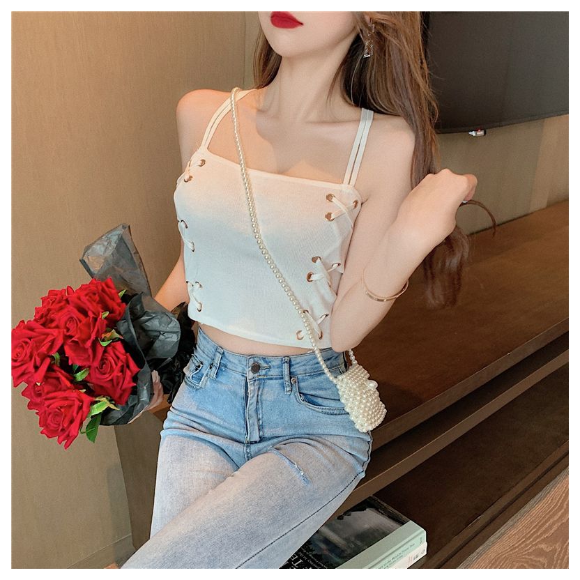 【PAPI】細肩帶綁帶罩杯背心 春夏新款韓系INS性感貼身辣妹 短版上衣 繞脖背心 掛脖背心 女裝批發價【23002】 | 蝦皮購物