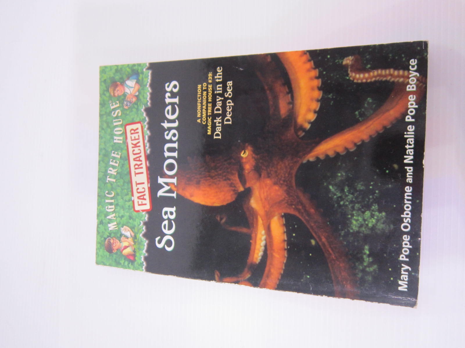 「二手書」Magic tree house Sea monsters Fact tracker 英文讀本Osborne | 蝦皮購物