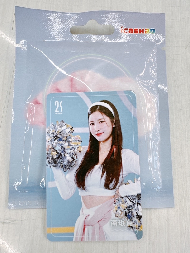💕2S SPOTAINMENT 啦啦隊女孩 團體照icash2.0愛金卡（安芝儇 趙娟週 南珉貞Mingo） | 蝦皮購物